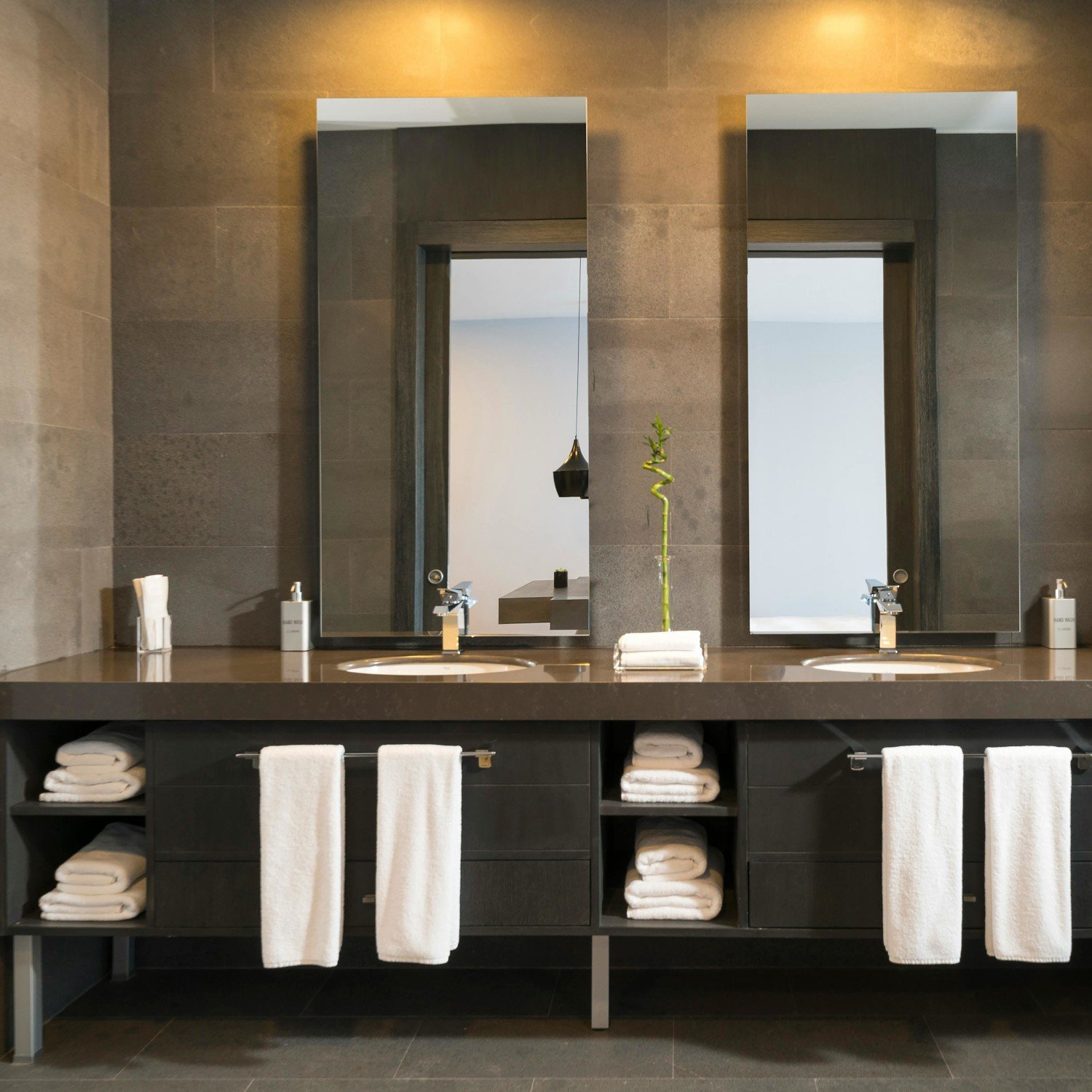 Tendencias de diseño de baños 2025: colores, materiales y estilos de ...
